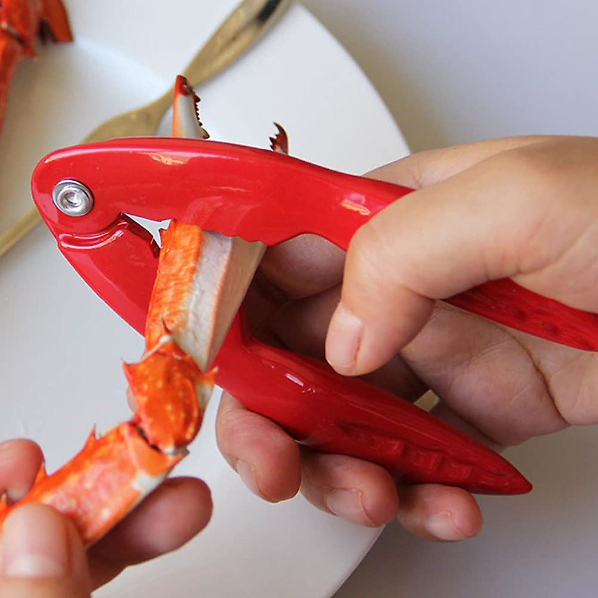 Yardwe 2pcs Lobster Crackers Seafood Clip Crab Pliers Crab Crackers Crab Leg Nut Cracker Crab Peel Shrimp Tool for Lobster Crab Crawfish Prawns Shrimp Red