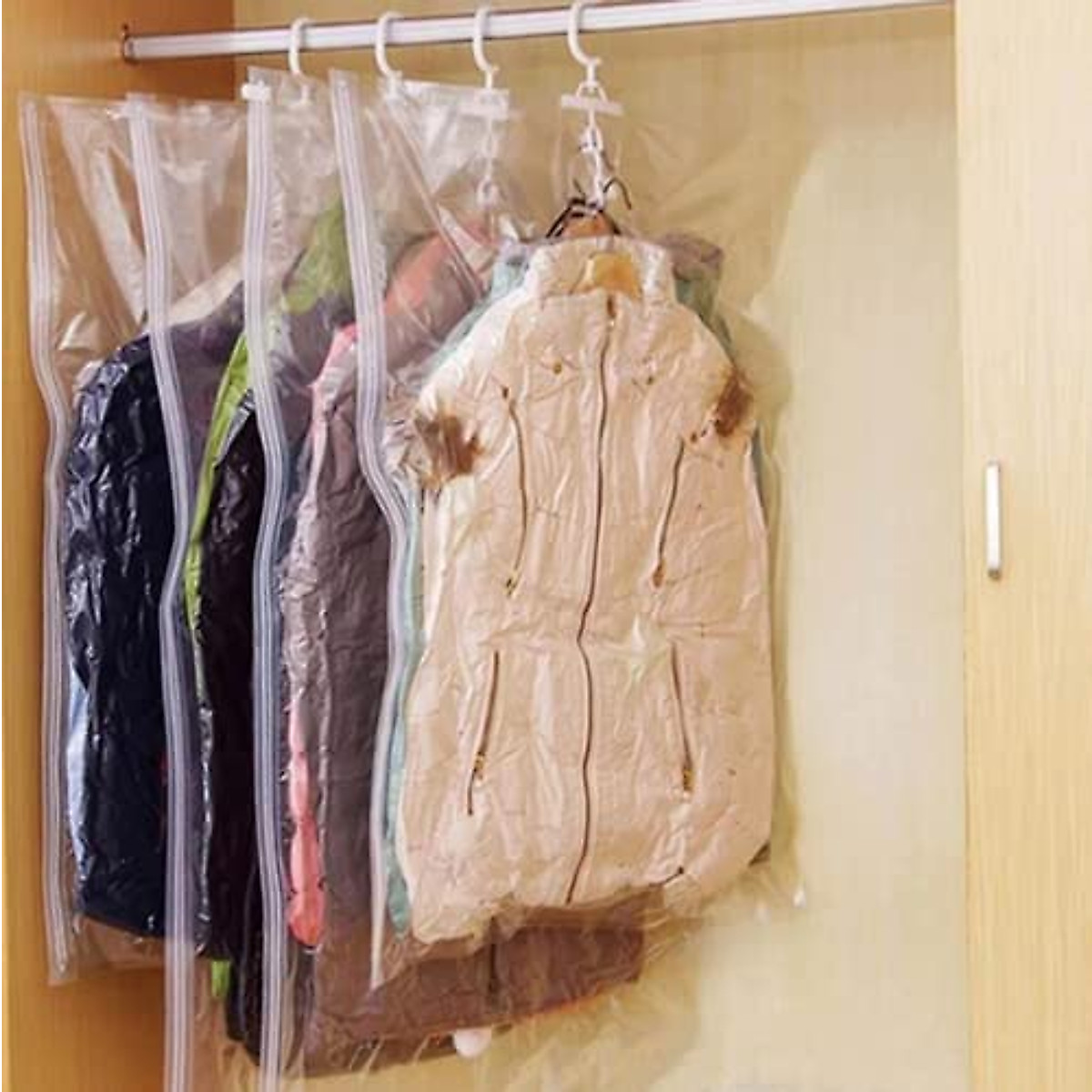 JISAAN Hanging Compressible Storage Bag,Vacuum Storage Bags,Clear Clothing Storage Bags,Reusable Space Saver Bags,Storage Bags for Home and Closet Organization (2M+2L)