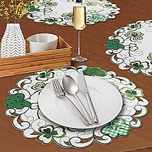 OWENIE St Patrick's Day Round Shamrock Placemats Set of 4, Embroidered Irish Clover Cutwork 15 Inch Placemats,Green Table Mats with Lucky Shamrocks, Round Doilies for Kitchen Dining Table