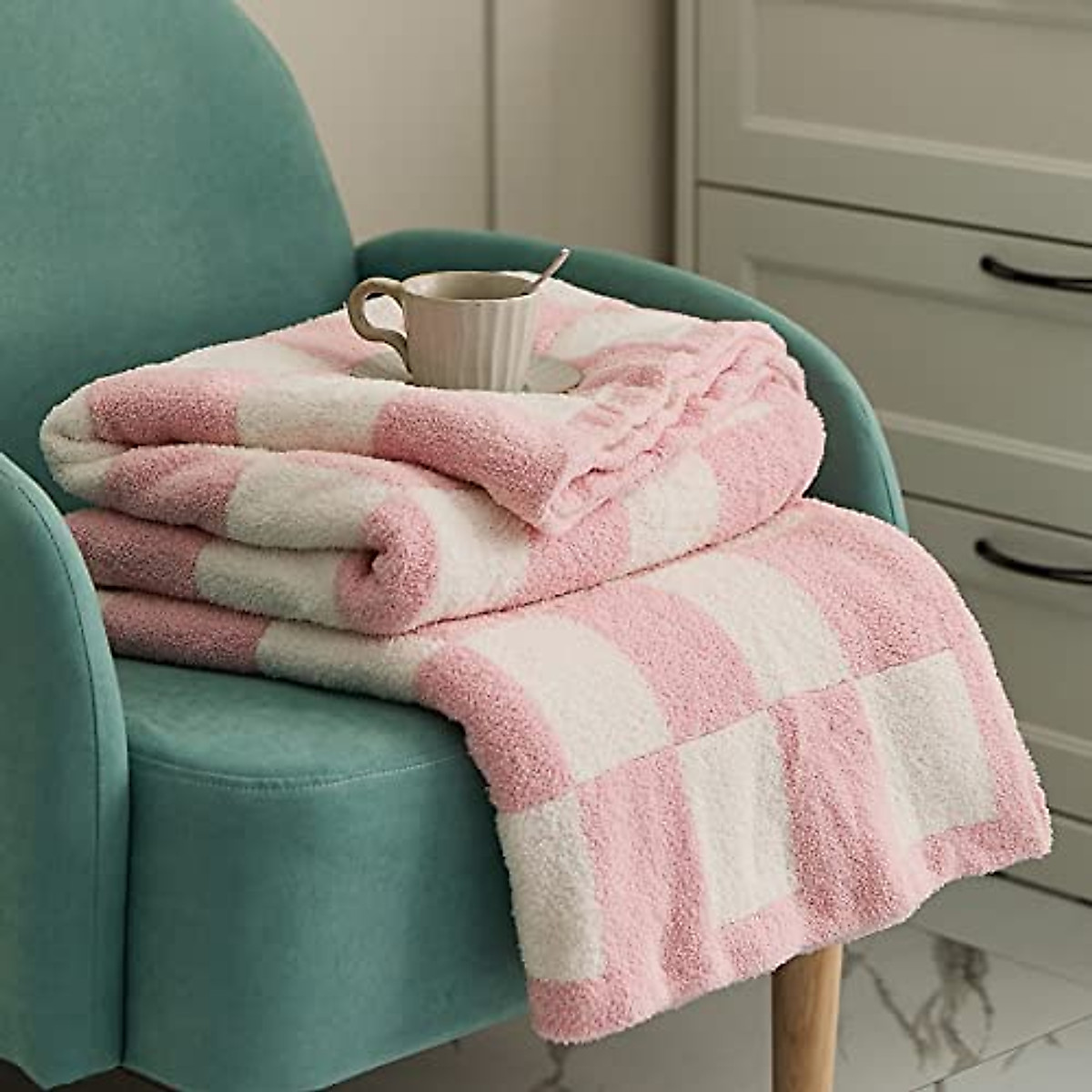 Throw Blankets Barefoot Checkerboard Gingham Warm Cozy Microfiber Reversible for Home Decor Bed Couch-Machine Washable (Light Pink,51"x63")