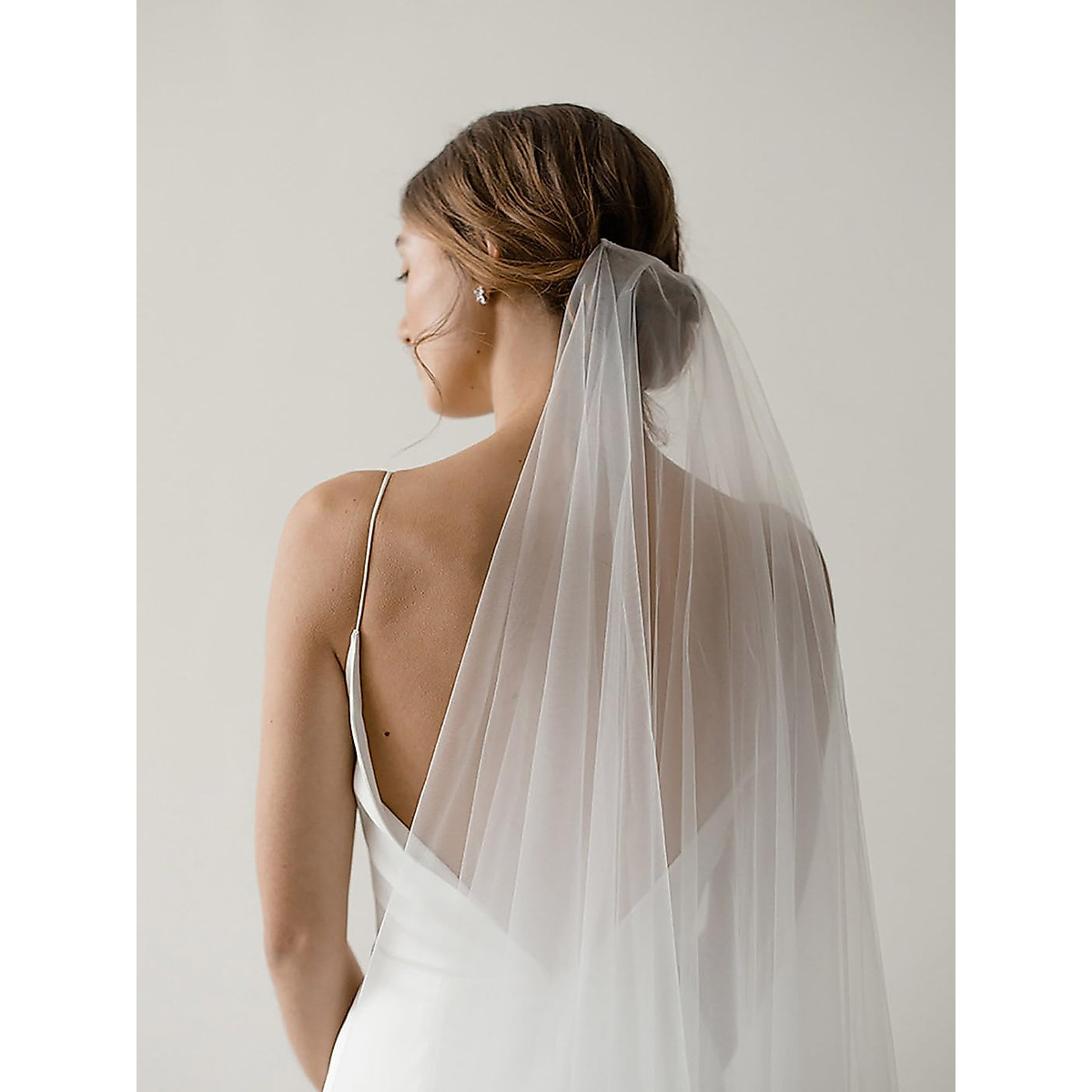 Latious 1 Tier Wedding Bride Veil Ivory Simple Fingertip Bridal Tulle Veils with Comb for Brides and Women (Ivory)