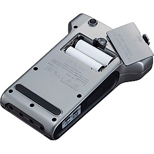 Zoom PodTrak P4 Portable Multitrack Podcast Recorder Bundle with 4X Zoom ZDM-1 Podcast Pack