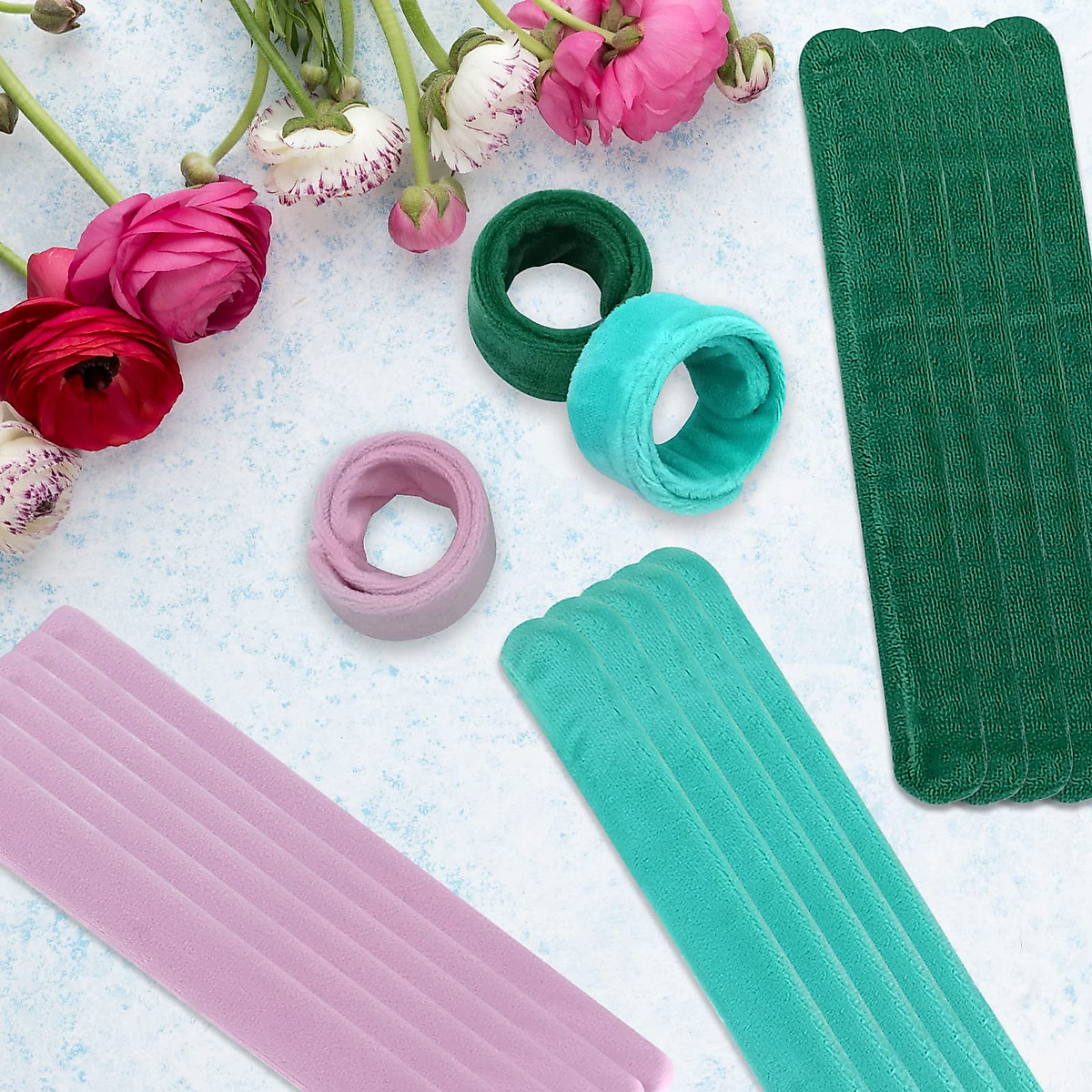 LJZP Plush Flip Wraps - Set of 24, Plush-Covered Metal Strips Flip Wrapping Paper Poster Holder Clips Silicone Gift Set Slap Bands for Home Storage Organization