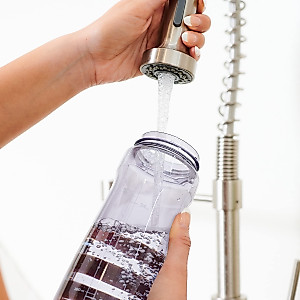 Pogo BPA-Free Tritan Plastic Water Bottle with Chug Lid, 32 Oz, Grey