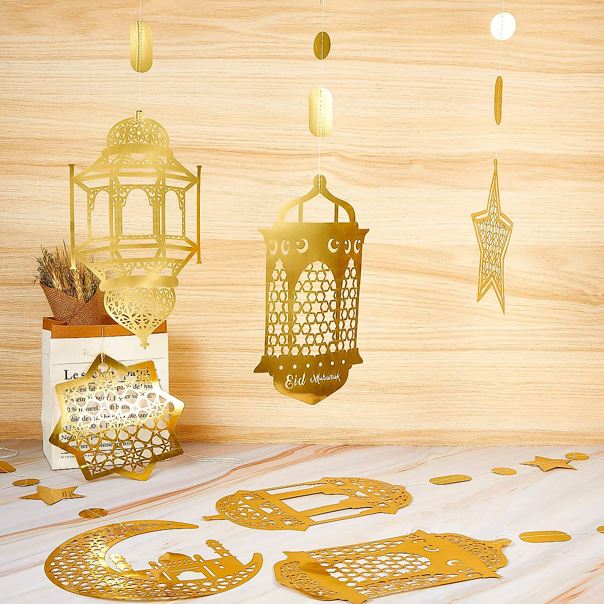 24 Pcs Ramadan Garland Eid Decoration Streamer Ramadan Mubarak Party Banner Star Moon Lantern Streamer Backdrop Shining Hanging Wall Decorations for Home Wedding Birthday Islam Party Decor (Gold)