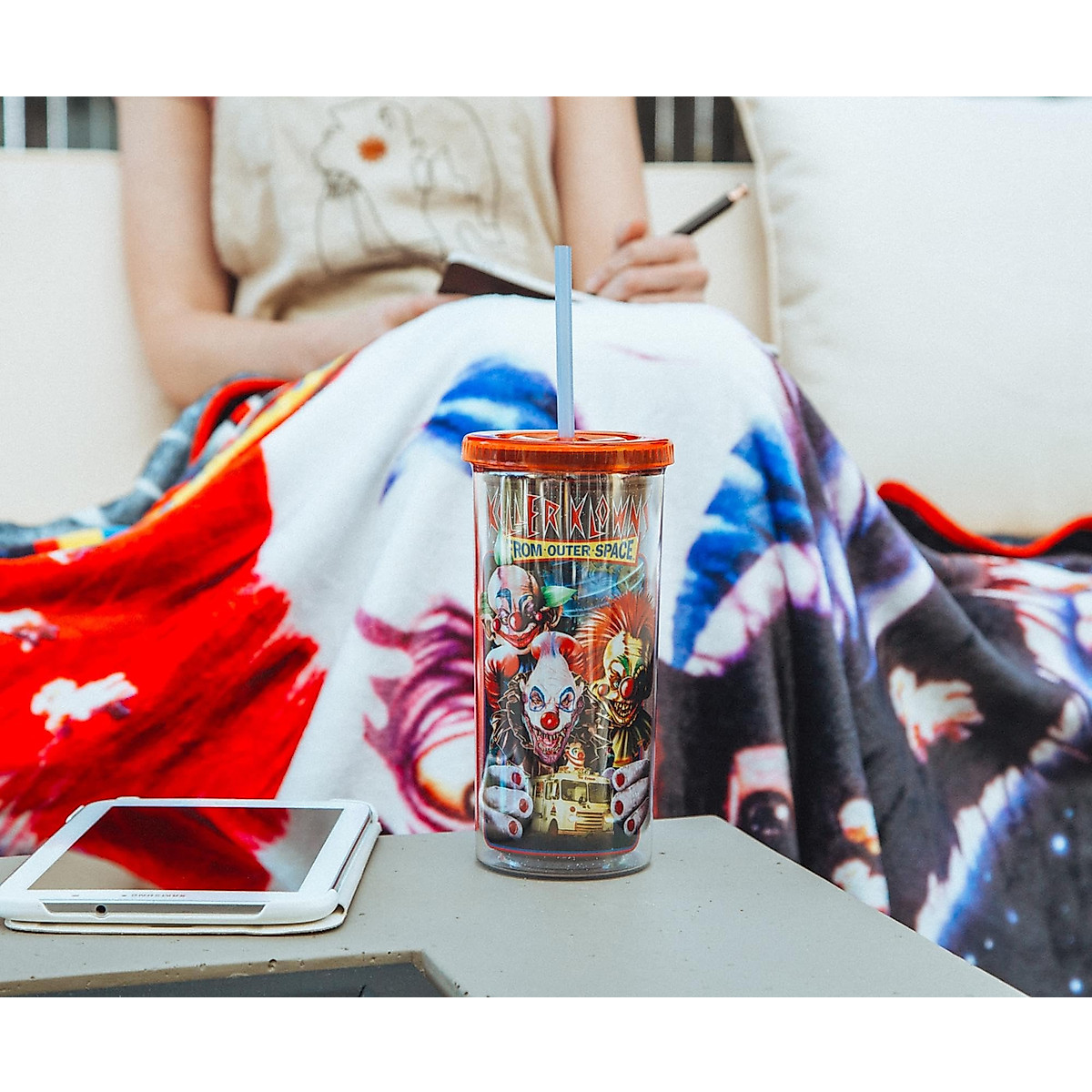 Silver Buffalo Killer Klowns From Outer Space Plastic Cold Cup With Spill-Resistant Lid and Reusable Straw | Double-Walled Travel Tumbler For Drinks | Holds 20 Ounces