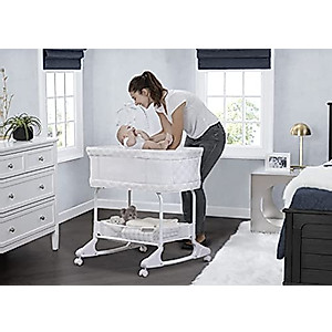 Delta Children SleepCool Rocking Bassinet with Airflow Mesh, Fresco