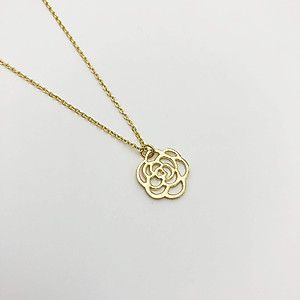 DeScount Gold Rose Necklaces for Women,Rose Flower Pendant Necklace,Gift for Mother