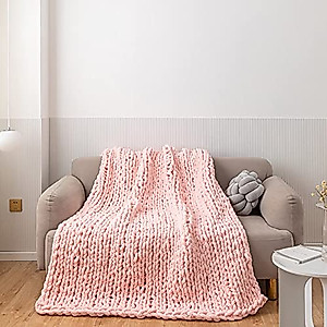 VBGYA Chunky Knit Blanket Throw, Chenille Throw 31"x31" Hand-Knitted Warm Cozy Blanket Thick Throw Blanket, Soft Boho Casual Throw Blanket Sofa Bed Rug Home Decor Gift - Light Pink