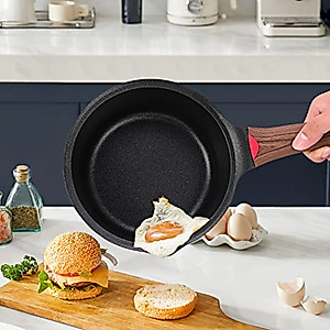 Vinchef 2qt Nonstick Sauce Pan with Lid, Small Milk Pot Pan Germany 3C+ CERAMIC Reinforced Coating,Saucepan with Stay-Cool Handle, Compatible for All Stove Top