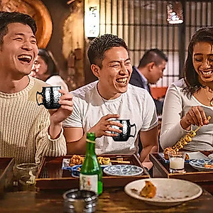 Metaspl Moscow Mule Mugs Set of 4 Black Plated Hammered Cups Stainless Steel 18oz for Cocktails Drinks