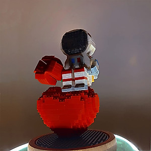 Uvini Building Blocks Astronaut Model with Light STEM Building Toy Micro Blocks for Adults or Teens Gifts Spaceman with Heart Mini Blocks Set DIY Bricks Toys 654PCS, 00877