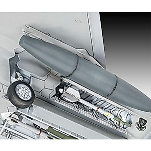 Revell 03858 Lockheed Martin F-22A Raptor Model Kit 1:72 Scale