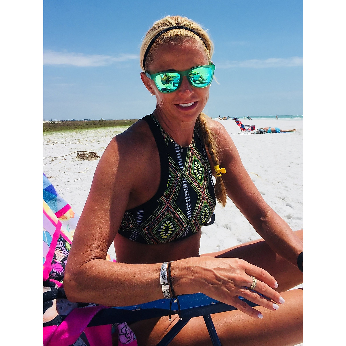 Sweaty Bands Womens Girls Headband - Non-Slip Velvet-Lined Sparkle Hairband - Viva Diva Black 3/8-Inch