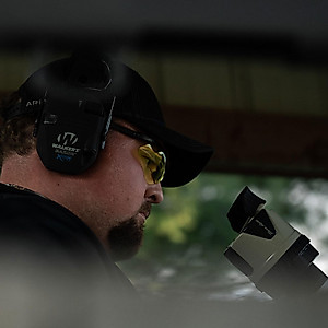 SME Spot Shot Shooting Universal Adjustable Wireless Live Streaming HD Video Wi-Fi Spotting Scope Camera with LCD Screen Carry Pouch Included