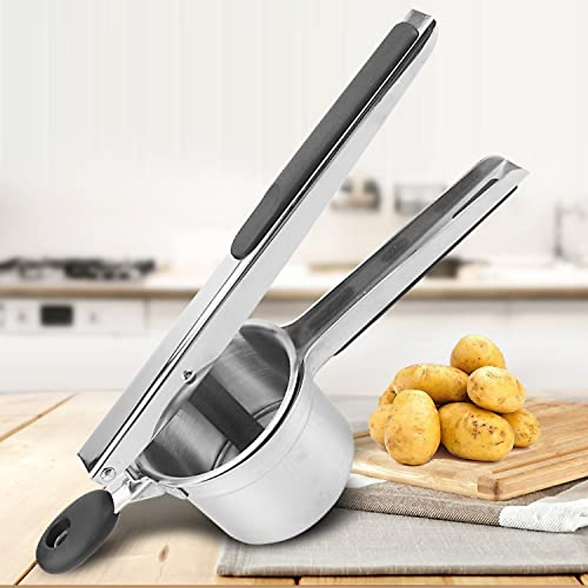 HUAPX® Potato Ricer and Masher,Heavy Duty Stainless Steel Food Ricer (11.6" x 4.5") with 14 oz Large Capacity,3-in-1 Peeler and 3 Ricing Discs for Fruit Juicer,Cooking,Purees,Baby Food Press Squeezer