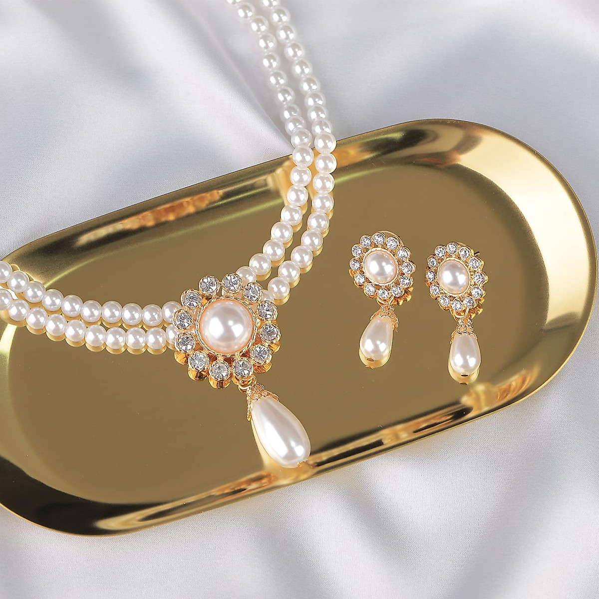 Sisslia Pearl Set Layered Pearl Necklaces for Women Hand-made Pearl Necklace Set Layered Chain Vintage Aesthetic Pearl Necklace Dating Birthday Costume Jewelry for Women