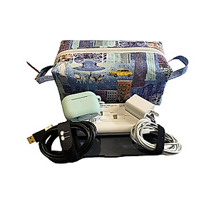 Snowy Manhattan NYC Boxy Pouch, Toiletry Bag, Dopp Bag, Zipper Pouch, Accessory Bag, Dopp Kit, Travel Bag, New York City Theme (B319)