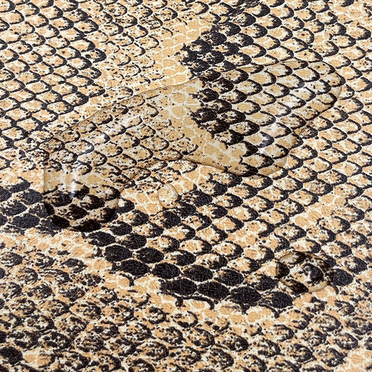 Yifely Snake Skin Print Tabletop Protect Paper Self-Adhesive Shelf Liner Makeup Cabinet Decor 17.7 Inch by 9.8 Feet