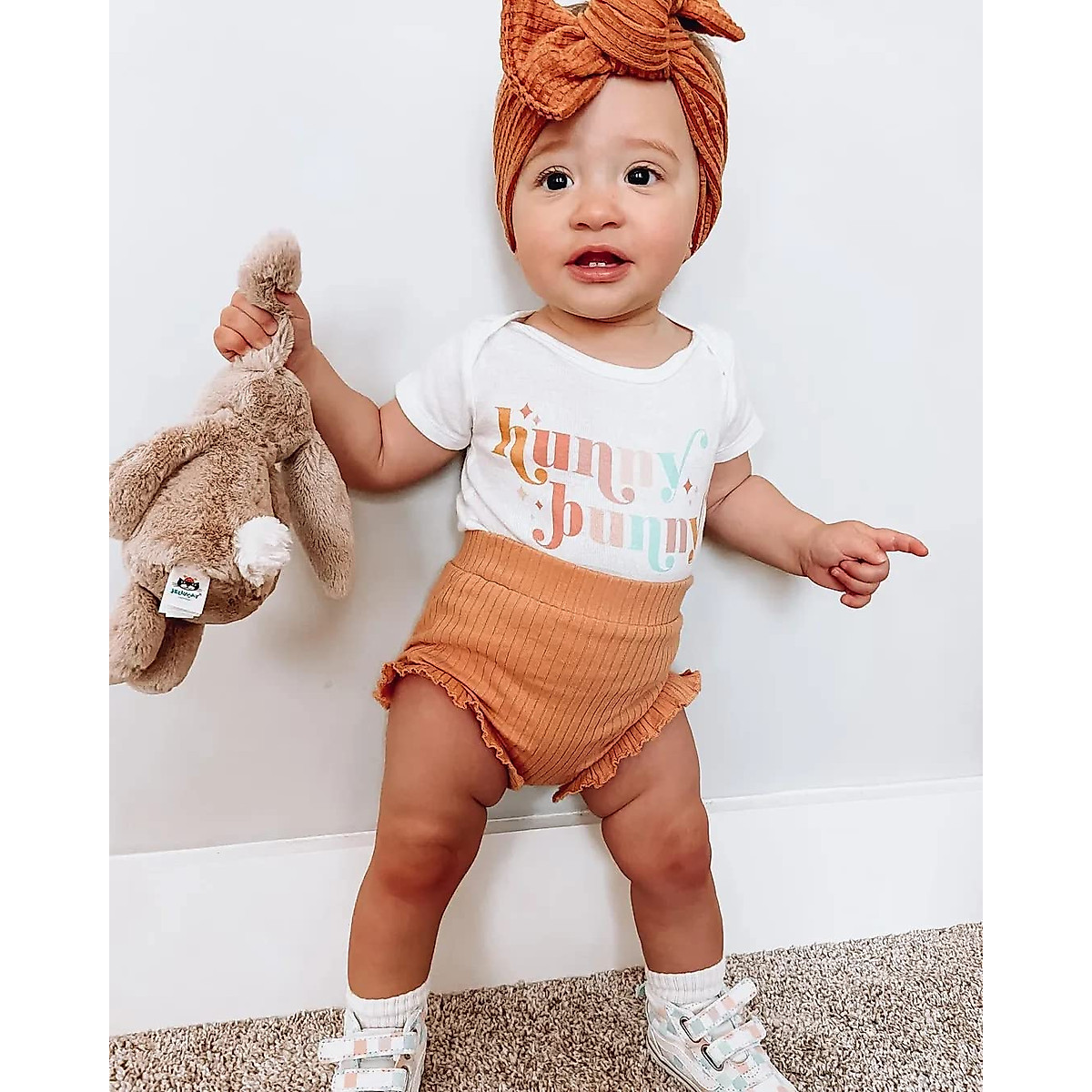 Lamuusaa 0-18M 3Pcs Newborn Baby Girl Easter Outfit Letter Print Romper Bodysuit Bunny Pompom Shorts Headband Set (Purple , 6-12 Months )