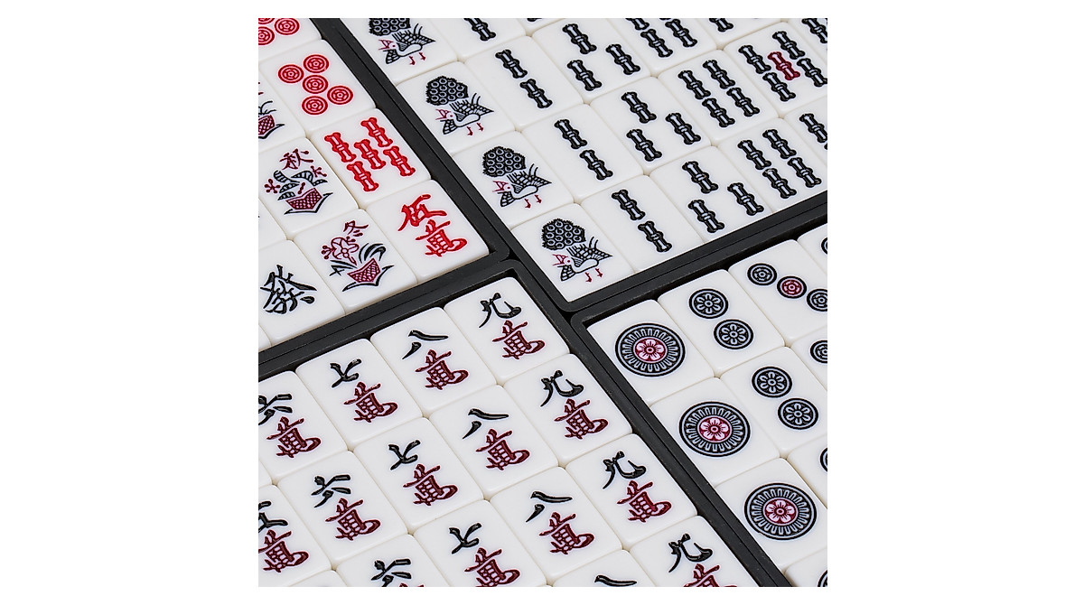 Japanese Riichi Mahjong Set - Yellow Mountain Imports