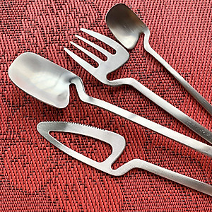 Matte Silver Cutlery Set 24 Pack,Kitchen Silverware/Flatware Anti-rust Utensil Set,Stainless Steel Dinnerware Set Service for 6 Include Knife Fork Spoon,Dishwasher Safe (Matte Silver)