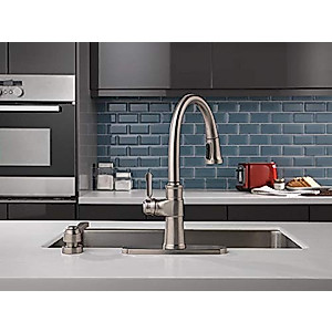 Delta Faucet Spargo Brushed Nickel Kitchen Faucet, Kitchen Faucets with Pull Down Sprayer, Kitchen Sink Faucet, Faucet for Kitchen Sink, Soap Dispenser, SpotShield Stainless 19964Z-SPSD-DST