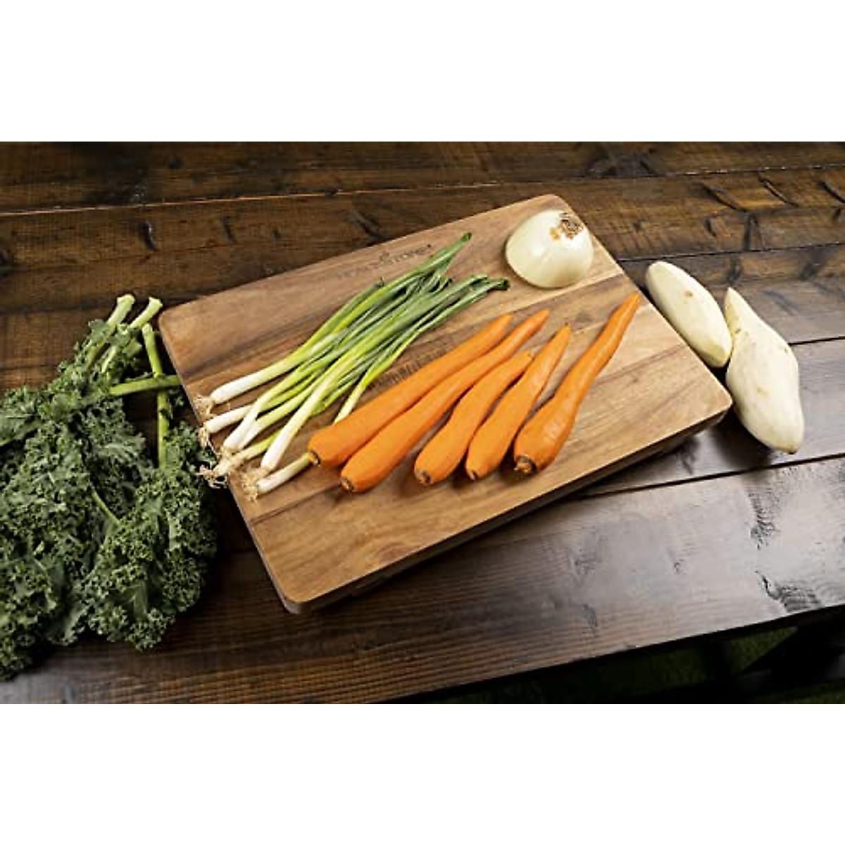 BLACKSTONE 5595 Solid Acacia Wood Griddle Cutting Board with Feet (17 x 12”)- Large and Lightweight, Premium Durable Quality to Chop Vegetables for Indoor, Outdoor, Kitchen, Easy to Clean (Rectangle)