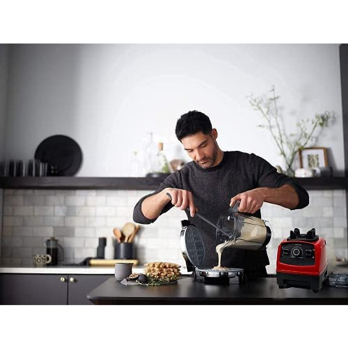 Powerful 4500-Watt Professional high speed Blender, Personal Blender for Shakes and Smoothies, High-Power Blender for Juice, Soups, frozen drinks and More, Stainless Steel Blades, Easy Self-Cleaning