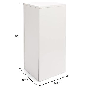 Displays2go, Gallery Display Column, Laminated Particle Board and Melamine Construction – White Laminate Finish (WDCUBEWHT2)