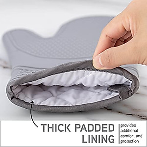 COOK WITH COLOR Silicone Oven Mitts- Heat Resistant Gloves with Soft Quilted Lining Set of 2 Oven Mitt Pot Holders for Cooking and BBQ (Gray)