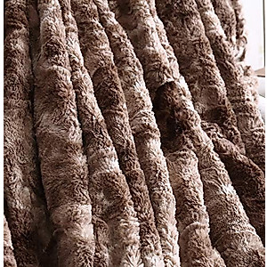 Chezmoi Collection Soft Fuzzy Faux Fur Queen Bed Blanket - Fluffy Warm Cozy Lightweight Reversible Brown Wolf Fur Plush Sherpa Blanket, Queen 90" x 90"