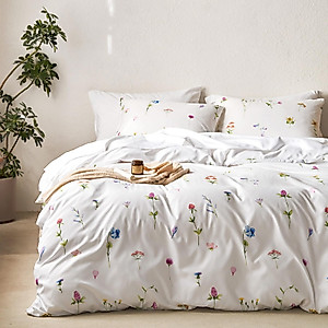 Wake In Cloud - Floral Comforter Set, Cottagecore Cute Aesthetic Watercolor Tiny Flowers and Leaves, Soft Lightweight Bedding for Women Teen Girls, 3 Pieces, White Multicolor, Queen Size