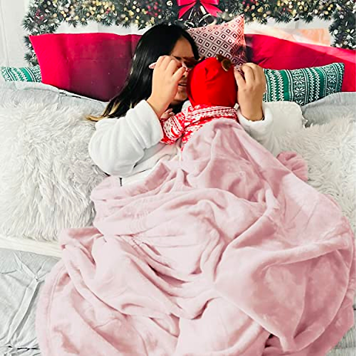 Bedsure Fleece Blanket Twin Blanket Pink - 300GSM Soft Lightweight Plush Cozy Twin Blankets for Bed, Sofa, Couch, Travel, Camping, 60x80 inches