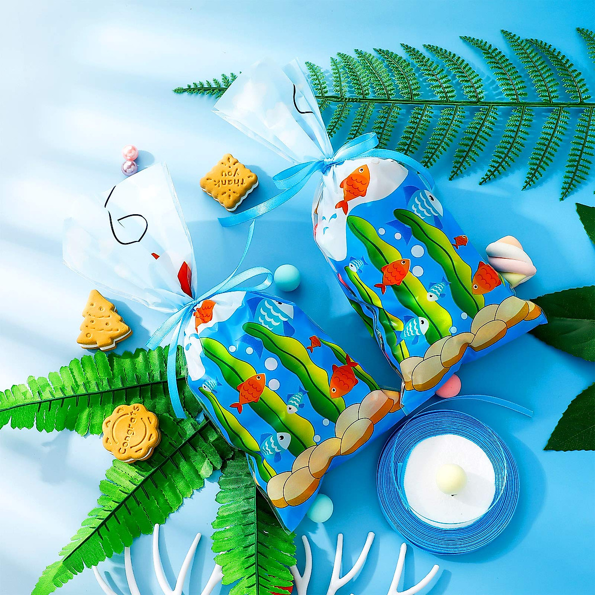 100 Pieces Fishing Party Cellophane Bags Fish Hook Seaweed Treat Bags with a Roll of Blue Ribbon for Candy Chocolate Snacks Cookies Fishing Party Decoration Supplies