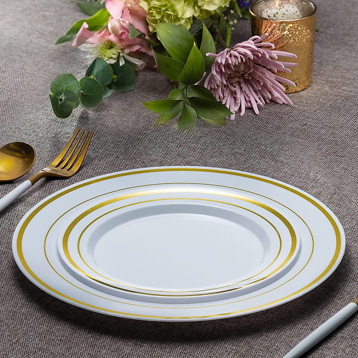 SETUP [60 Piece Combo Gold Trim Plastic Plates - Premium Heavy-Duty 30 Disposable 10.25" Dinner Party Plates and 30 Disposable 7.5" Salad Plates