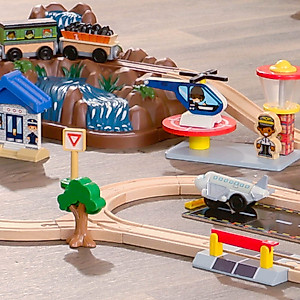 KidKraft Bucket Top Mountain Train Set with 61 Pieces, Magnetic Train, Wooden Tracks and Storage, Gift for Ages 3+