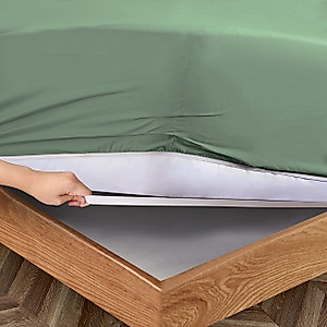 Manyshofu Extra Deep Pocket Queen Sheet Sets - Hotel Luxury 1800 Thread Count Sheets & Pillowcases - Microfiber Bedding Set up to 24" Mattress - Sage Green Bed Sheets 18-24 Inch Deep Pockets - 4Pcs