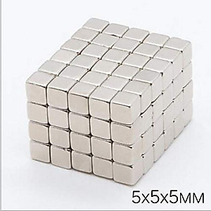 RUTILISM 50 Pcs 5x5x5mm refrigerator square magnet for work or office, scientific purposes, arts and crafts or school classrooms, etc.