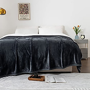 HULAWAO Fleece Bed Blankets, Soft Lightweight Luxury Throw Blanket, Plush Fuzzy Super Cozy and Comfy for Couch Sofa or Bed, All Seasons(Dark Grey, Queen)