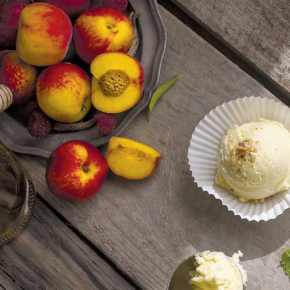 Josie Maran Argan Liquid Gold Self Tanning Body Oil - Get A Fast-Absorbing Immediate Glow with Intense Nourishment (129ml/4.3oz, Apricot Vanilla)