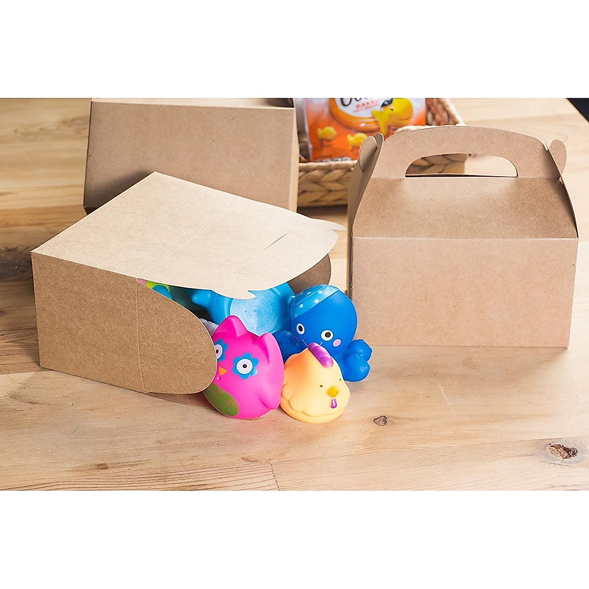BLUE PANDA Treat Boxes - 24-Pack Paper Party Favor Boxes, Brown Kraft Goodie Boxes for Birthdays and Events, 2 Dozen Party Gable Boxes, 6 x 3.3 x 3.6 Inches