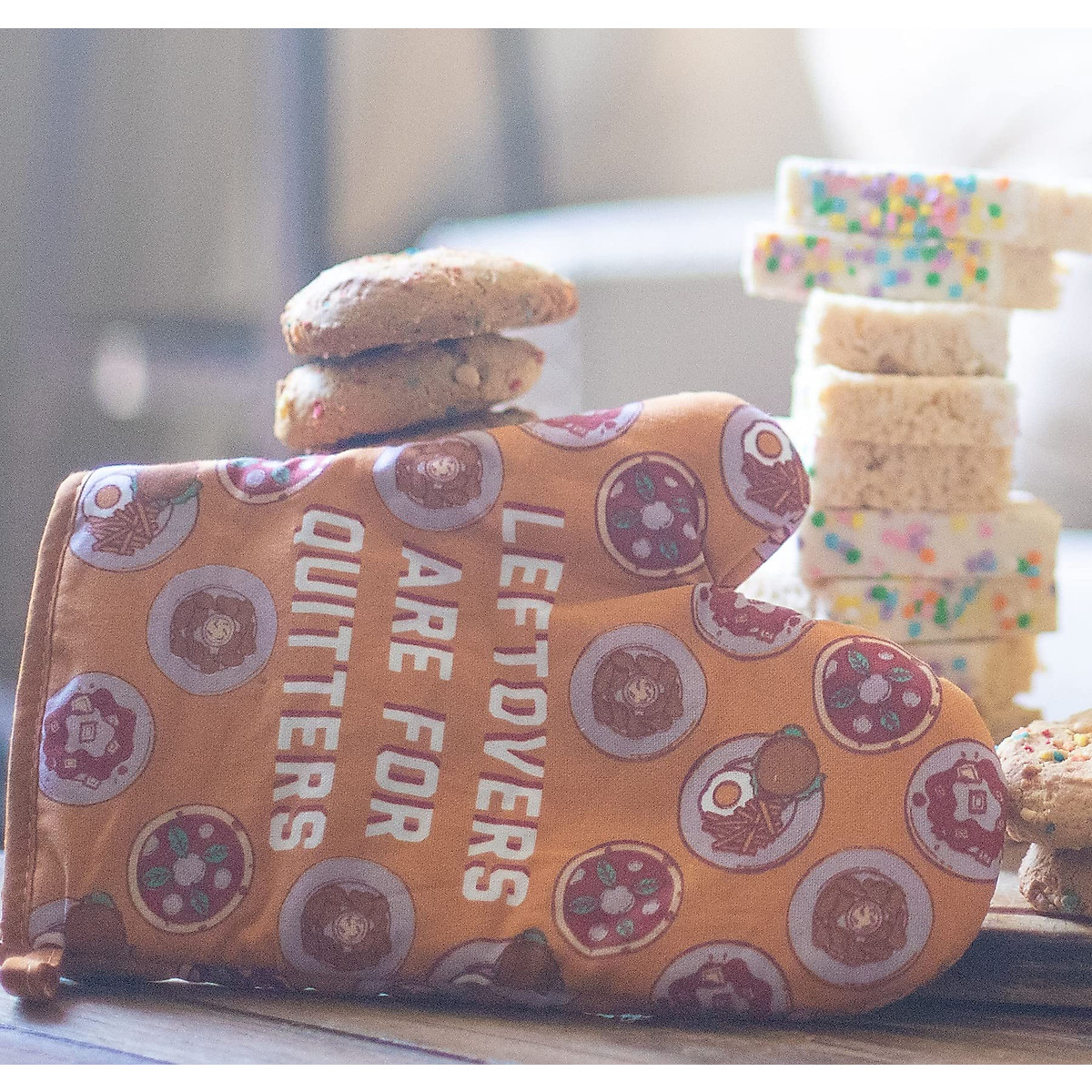 Leftovers are for Quitters Oven Mitt Funny Hungry Meal Cook Chef Kitchen Glove Funny Graphic Kitchenwear Thanksgiving Novelty Cookware Orange Oven Mitt