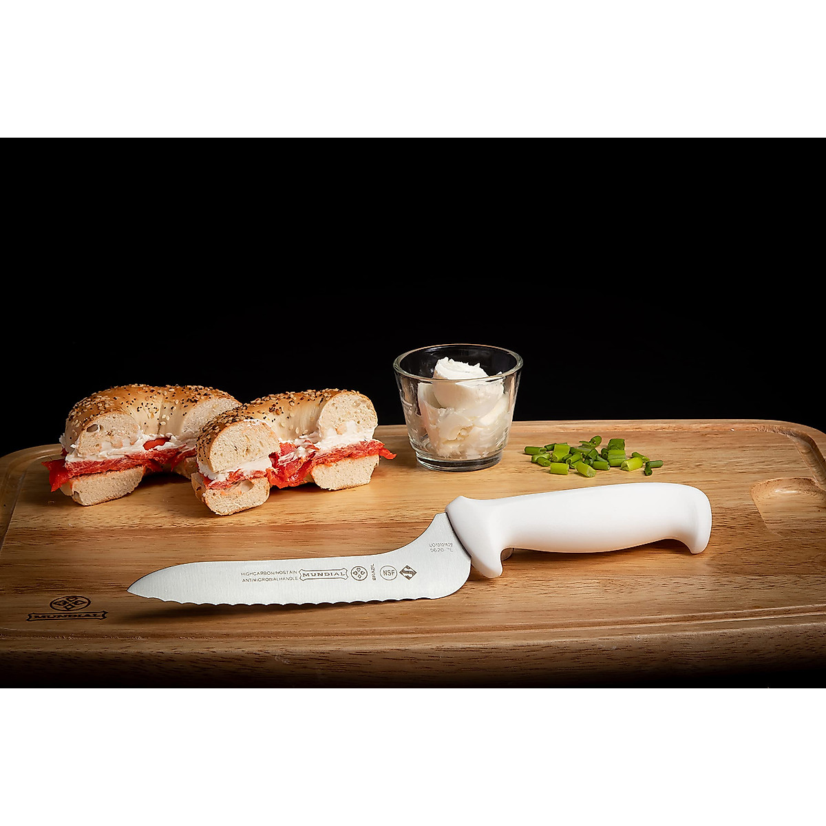 Mundial Offset- Serrated Edge Sandwich Knife, White, 9-Inch