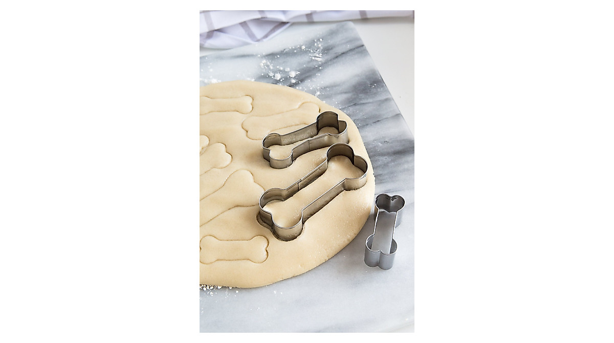 Fox Run Stainless Steel Dog Bone Cookie Cutter Set - 3 Piece
