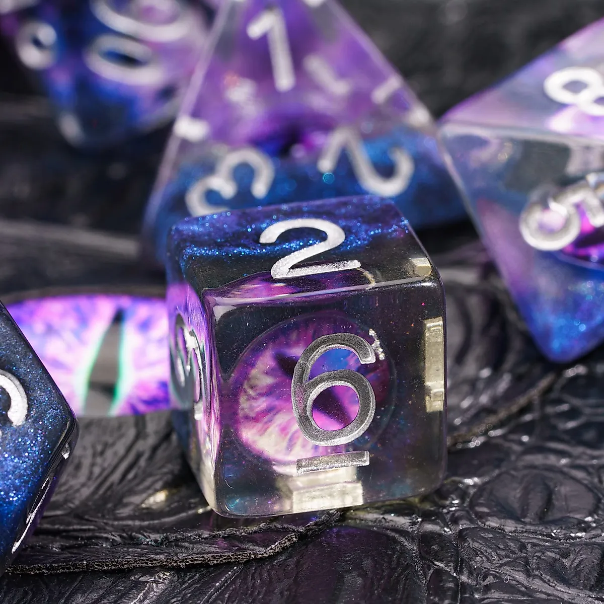 Cusdie 7-Die DND Dice, Polyhedral Dice Set Filled with Eyeball, for Role Playing Game Dungeons and Dragons D&D Dice MTG Pathfinder (Purple Eyeball)