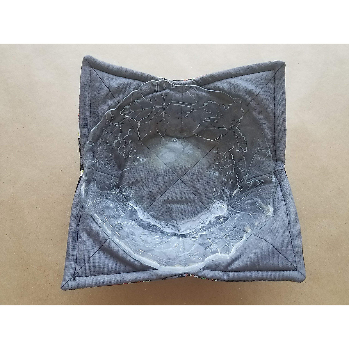 Sugar Skull Microwave Bowl Cozy Día de Muertos Reversible Microwaveable Pot Holder Day of the Dead Bowl Holder Day of the Dead Kitchen Linens Skull Home Decor Gifts Under 10 Halloween Hostess Gift