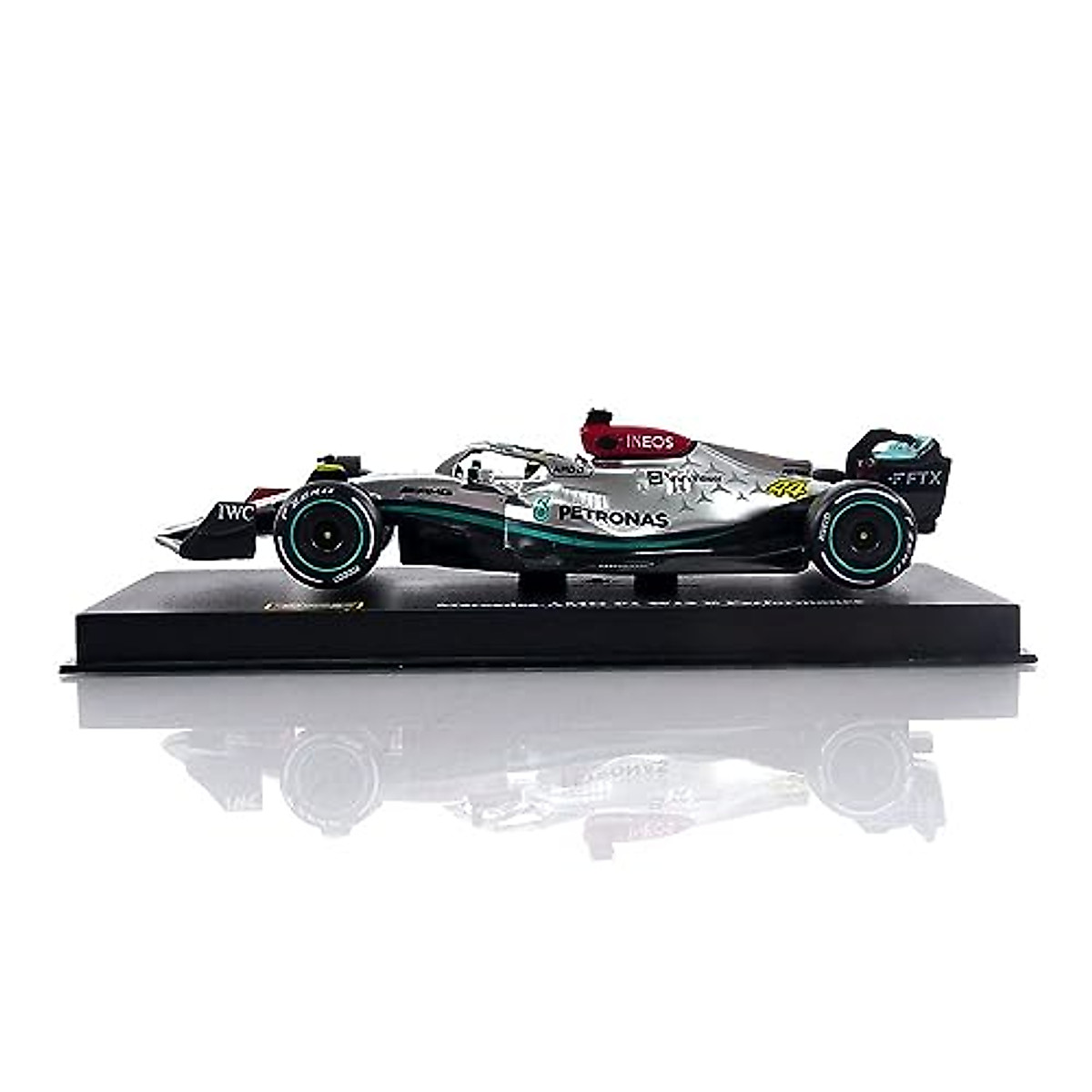 Bburago 1:43 F1 Merecedes W13 E Performance (2022) with #44 Hamilton Driver