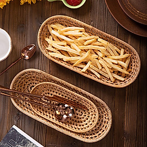 GWOKWAI Bread Basket Tray Oval Rattan Serving Tray Handmade Fruit Basket Wicker Bread Basket Tray for Serving Food Crackers Snacks Storage