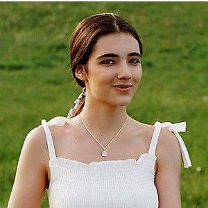 INLOLLY Amethyst Heart Crystal Necklace Rose Quartz Healing Crystals Handmade Necklace Cute Elegant Women Necklaces Real Raw Crystal Jewelry Protection Crystal Pendant Necklace for Teen Gift